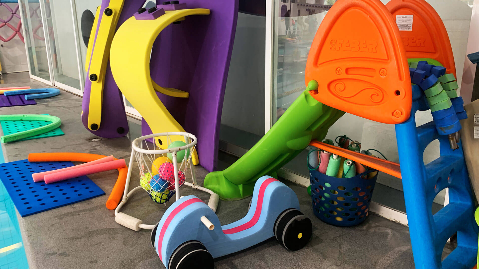 Enseñanza de la natación a través del juego – Escuela de natación ...